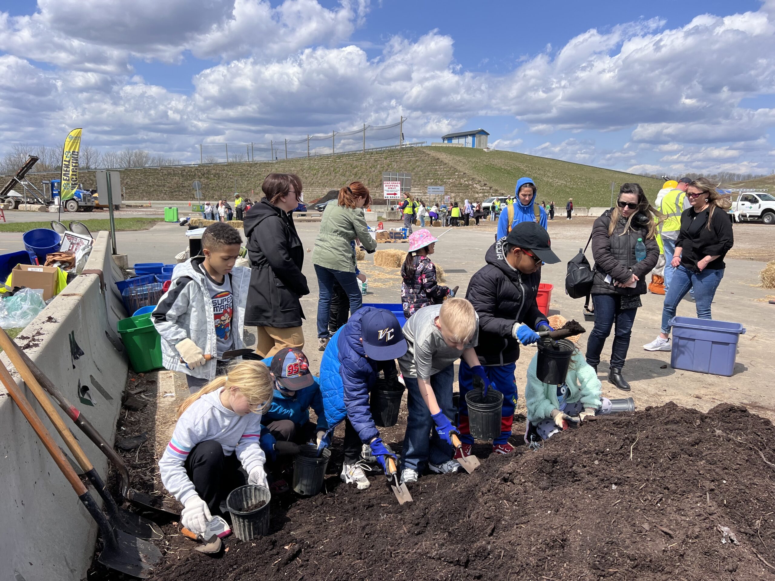 Earth Day Event - Photos - SCMUA
